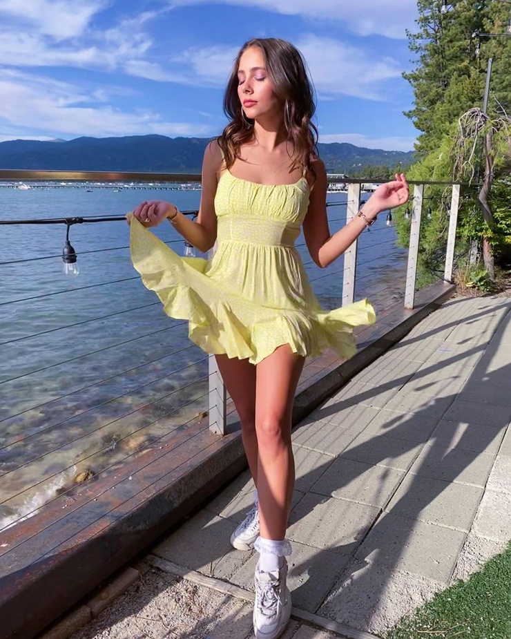 Picture of Haley Pullos