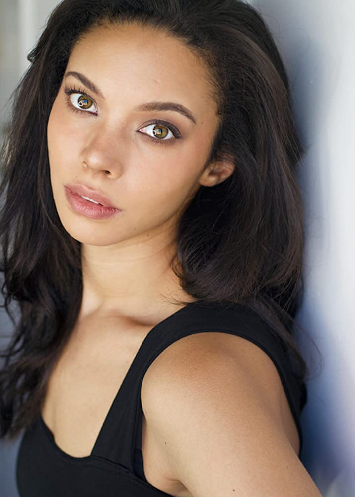 Picture of Taylor Hook