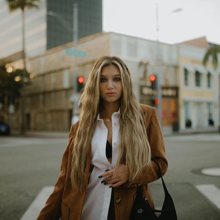 Picture of Madison Lewis