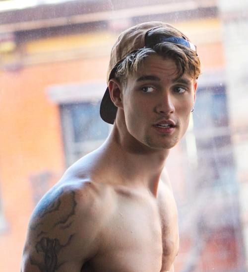 Picture of Shayne Davis