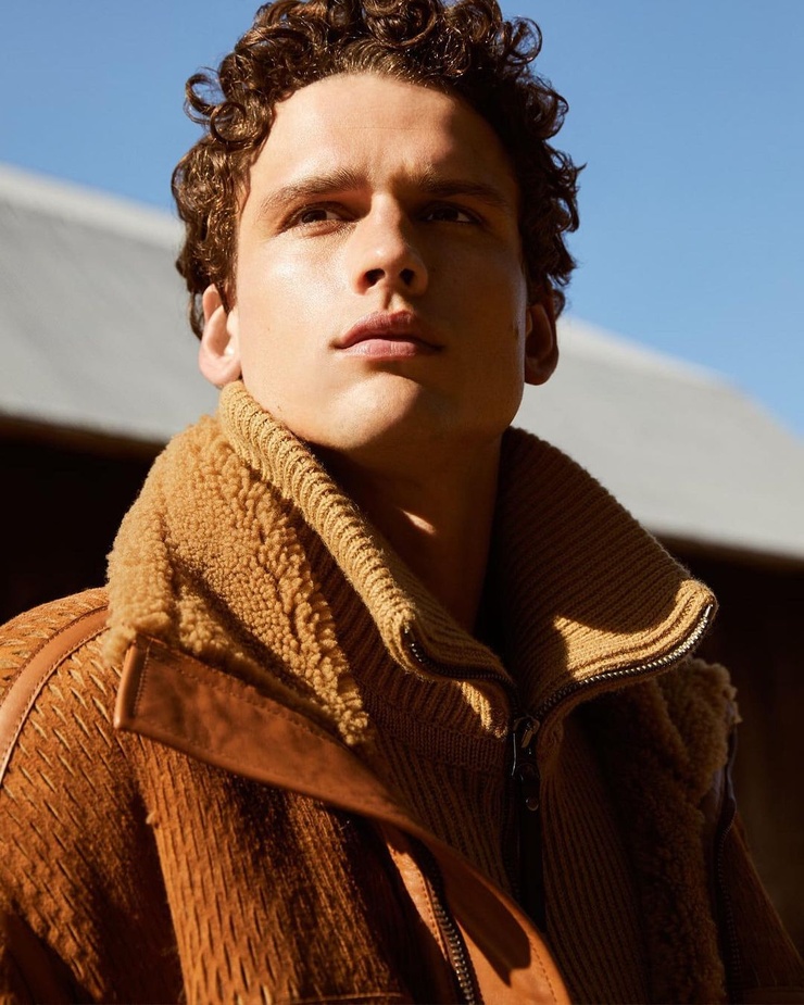 Simon Nessman picture