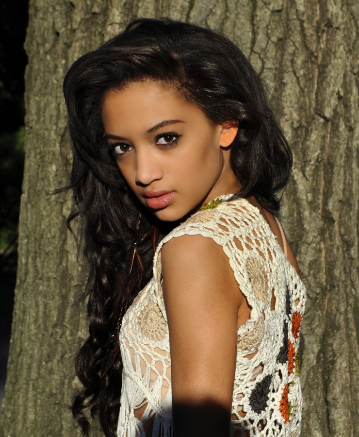 Picture of Samantha Logan