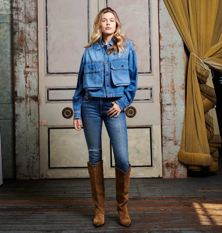 Picture of Victoria Lee