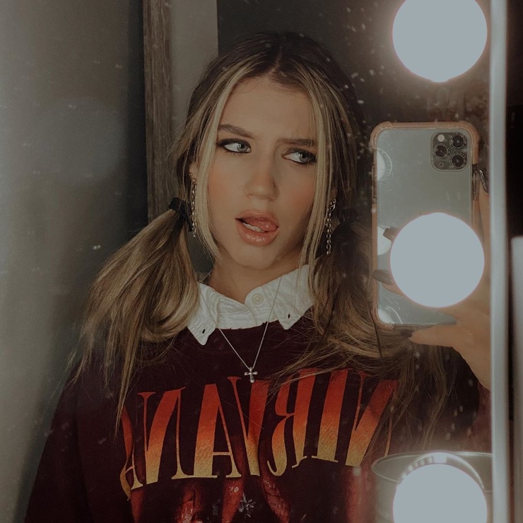 Picture of Madison Lewis