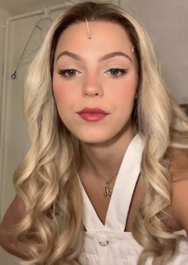 Image Of Renee Rapp