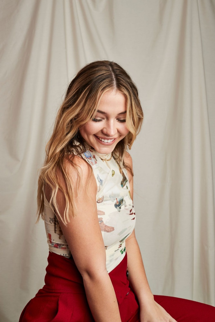 Picture of Madelyn Cline