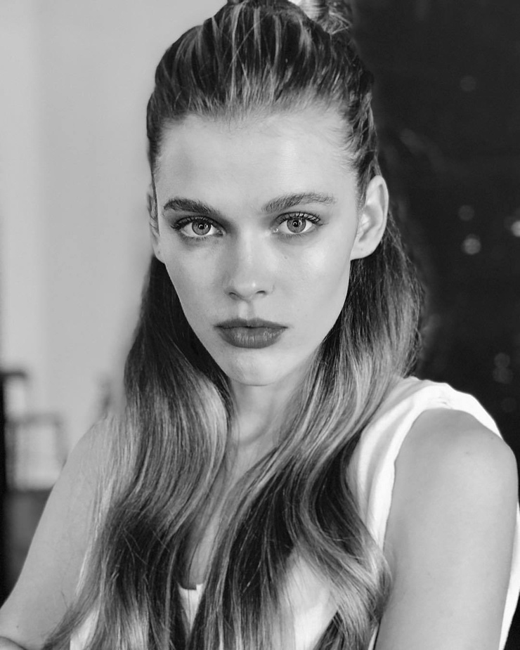 Picture of Victoria Lee