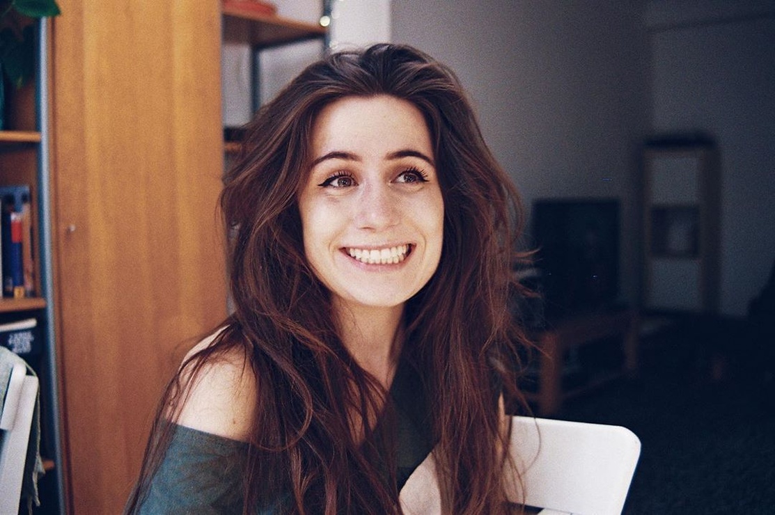 Picture of Dodie Clark