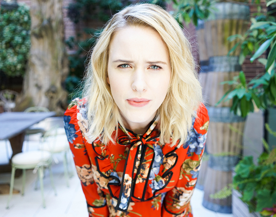 Rachel Brosnahan picture