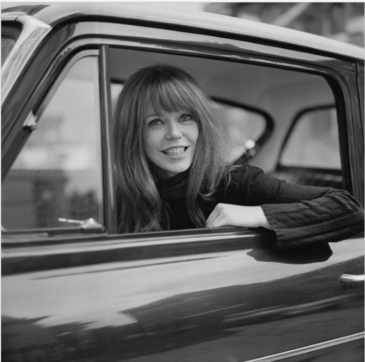 Picture of Angharad Rees