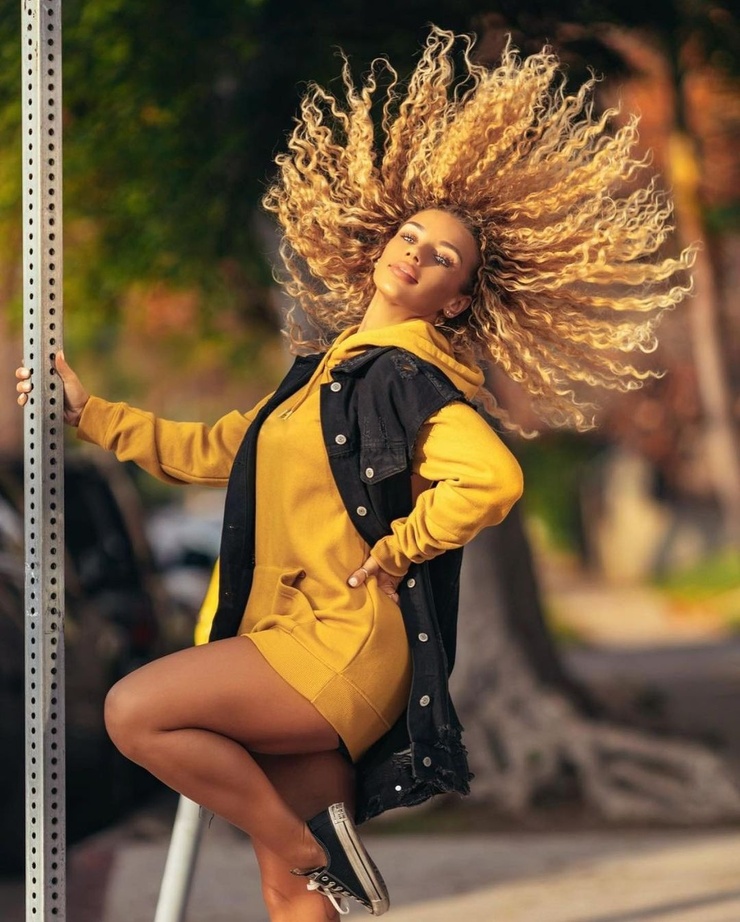 Picture of Jena Frumes