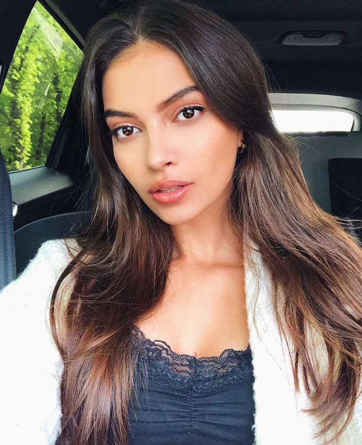 Picture of Laura Theresa