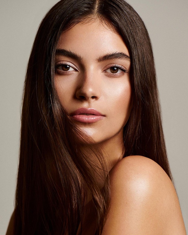 Picture of Laura Theresa