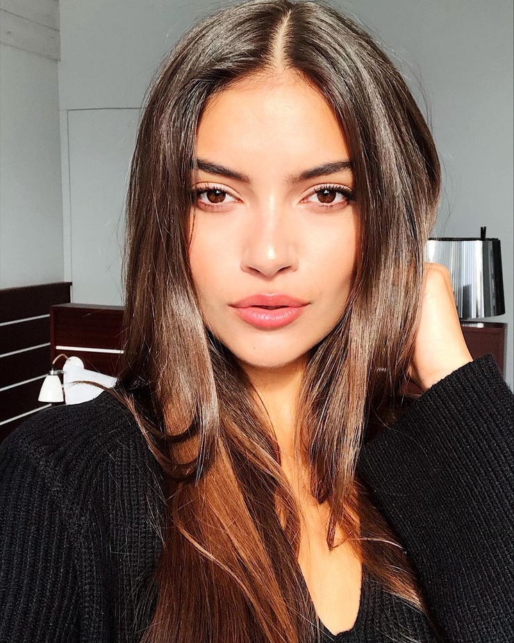 Image of Laura Theresa