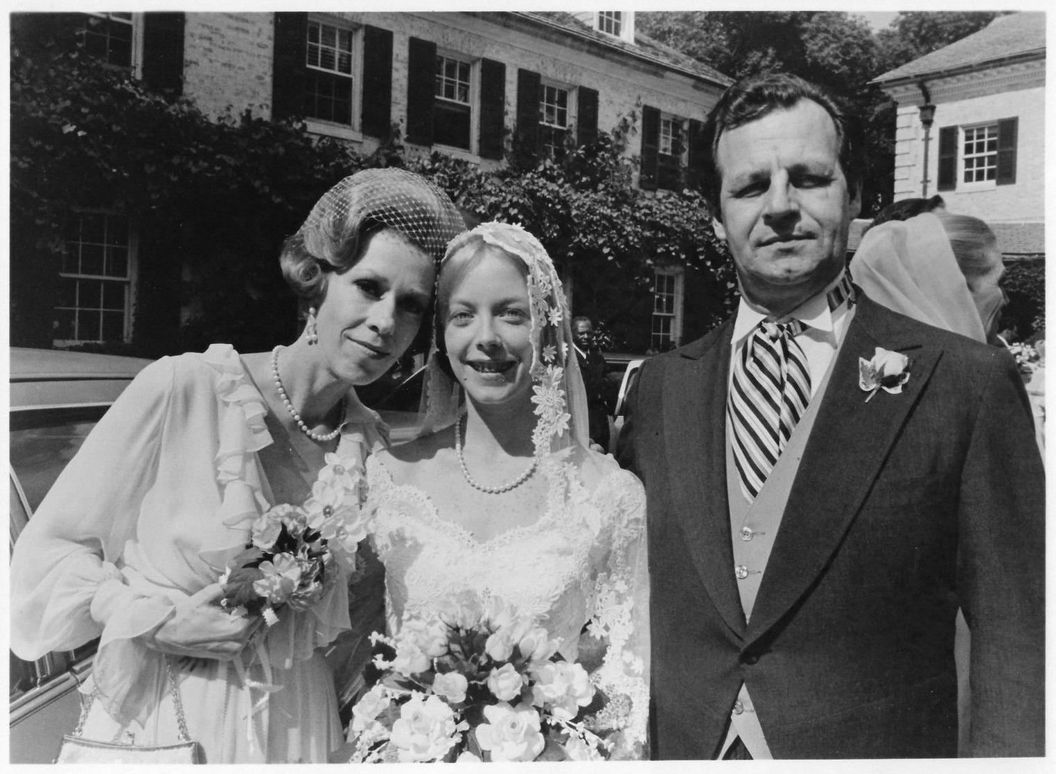 Carol Burnett, Amy Stryker, Paul Dooley