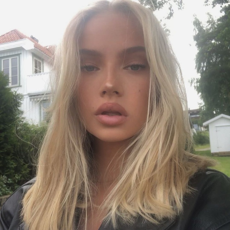 Picture of Emma Ellingsen