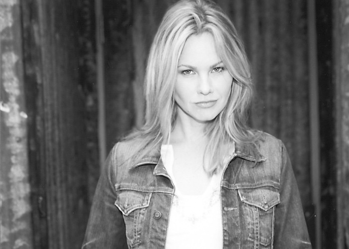 Picture of Andrea Roth