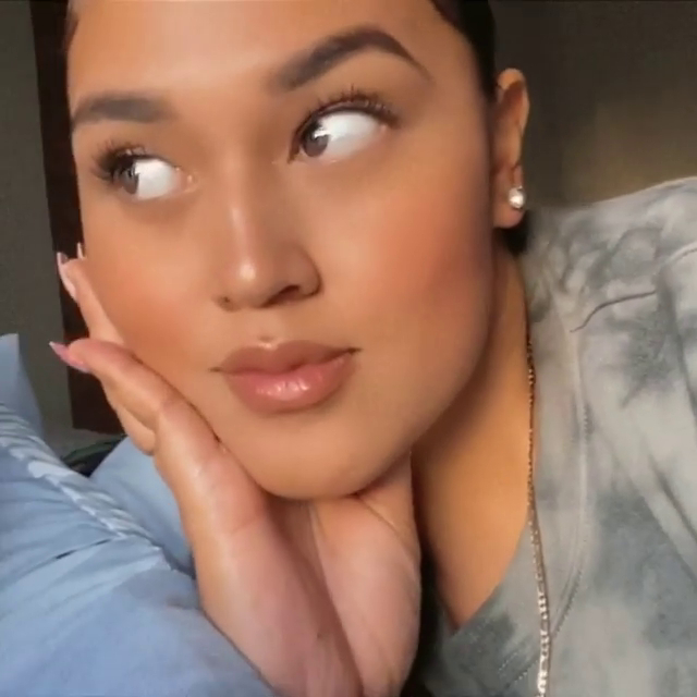 Picture of Veronica Pome'e