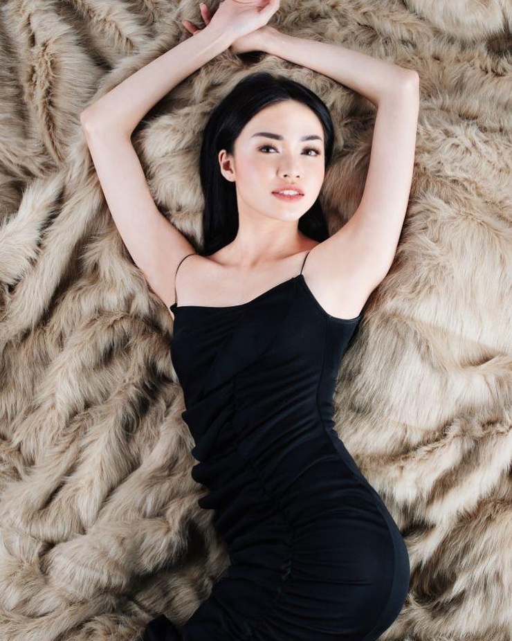 Julian Aurine Flores image