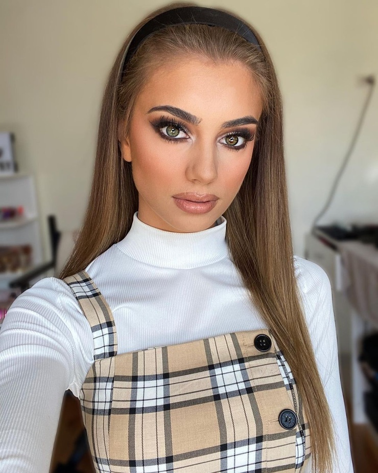 Sarah Leonard picture