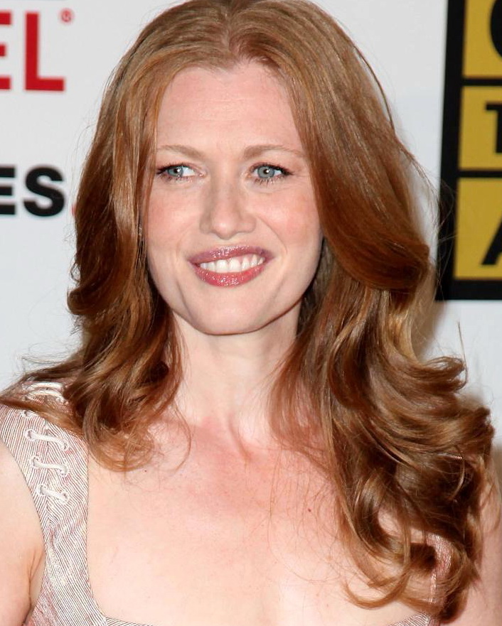 Mireille Enos picture