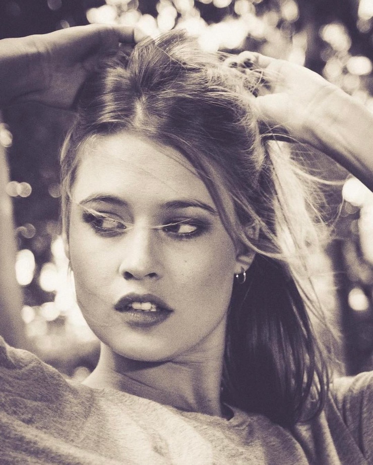 Hailey Carlson picture