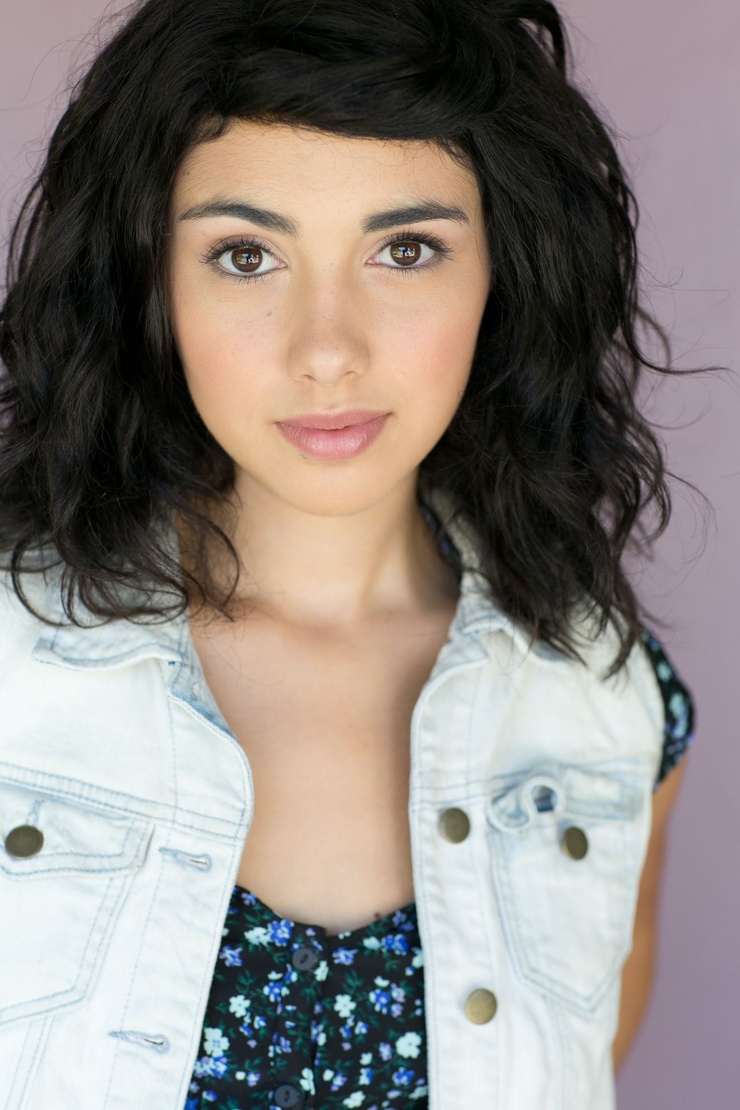 Alexa Mansour picture