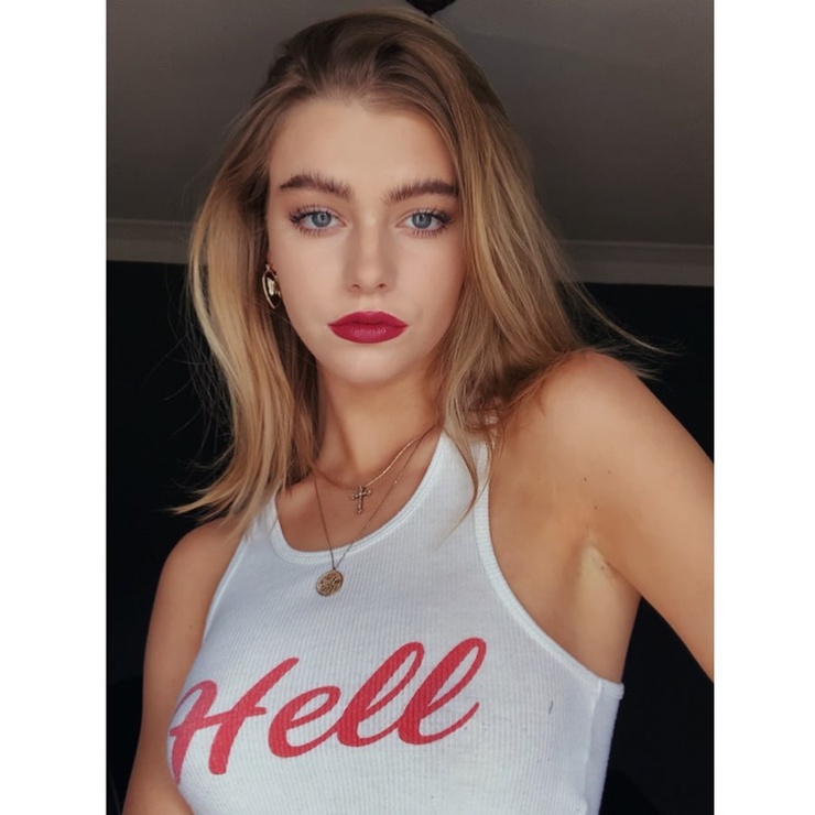 Picture of Sarah Abshire