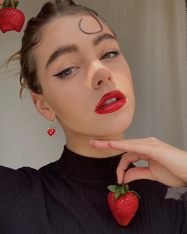 Picture of Sarah Abshire