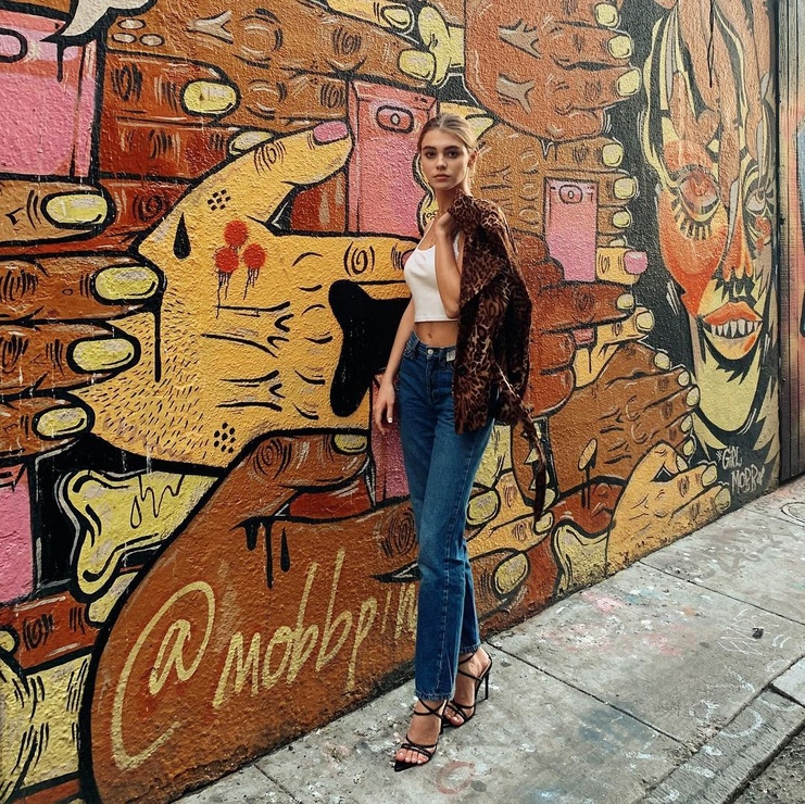 Image of Sarah Abshire