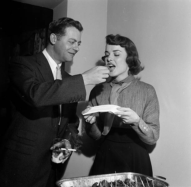 Max Showalter, Jean Peters