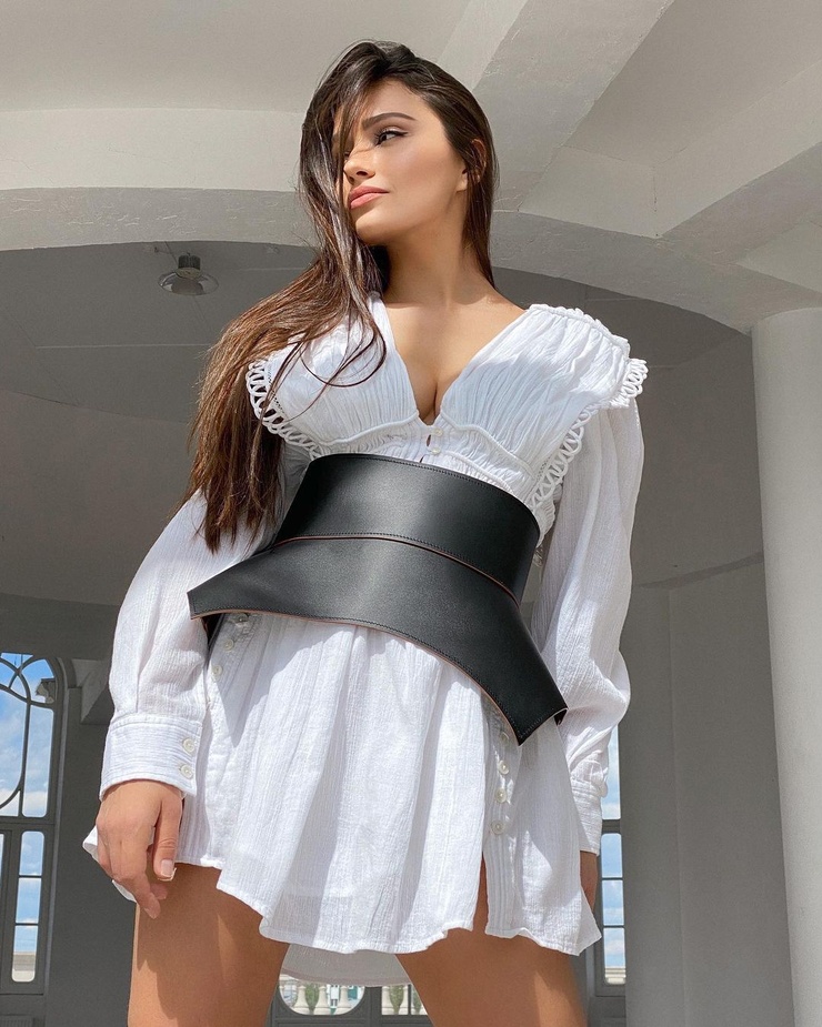 Mari Melnikova picture