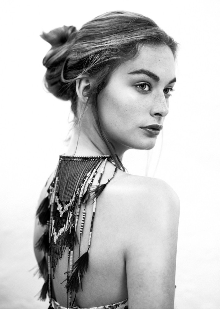 Picture of Amber Boel