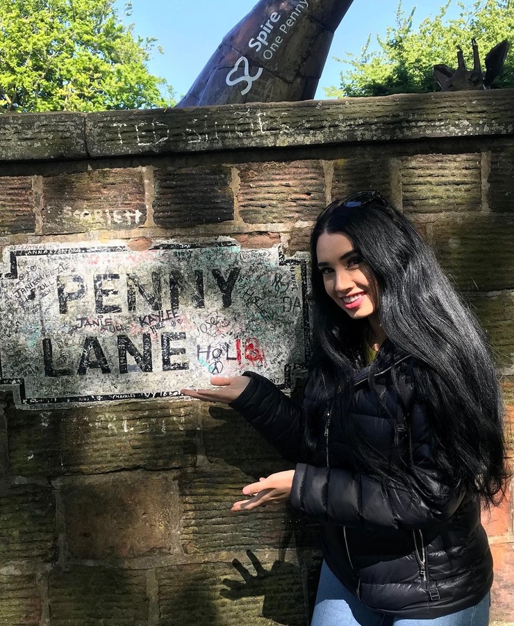 Picture of Paris Dylan