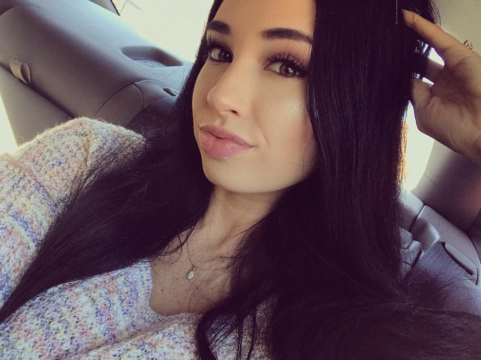 Picture of Paris Dylan