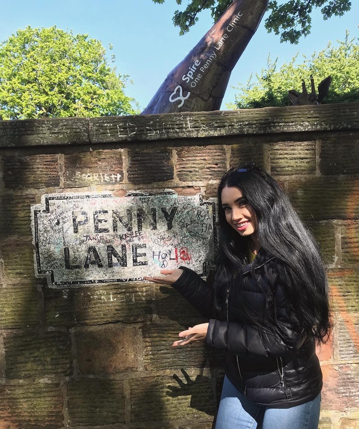 Picture of Paris Dylan