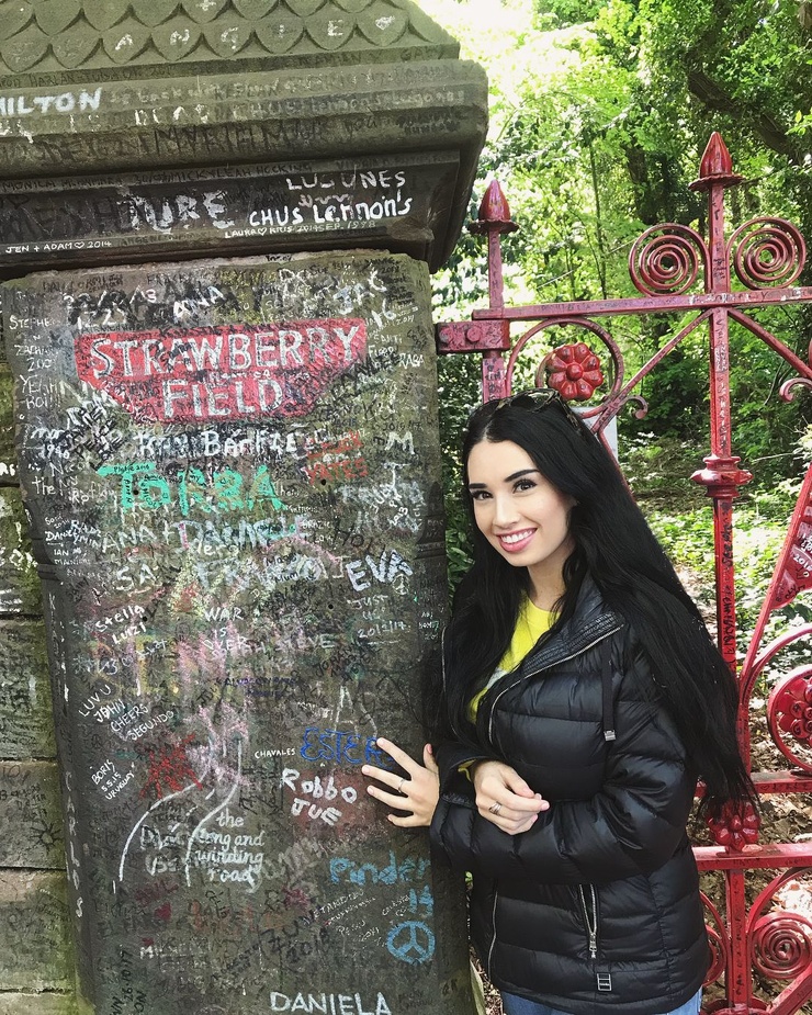 Picture of Paris Dylan