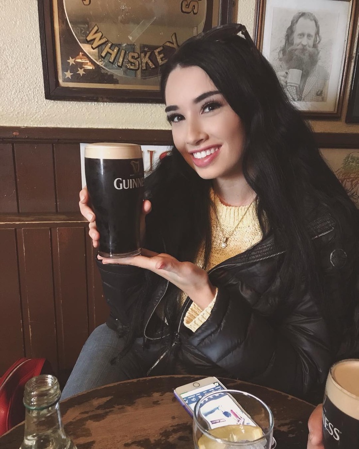 Picture of Paris Dylan