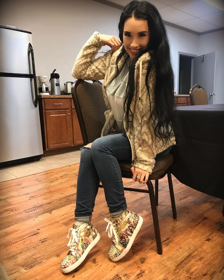 Picture of Paris Dylan