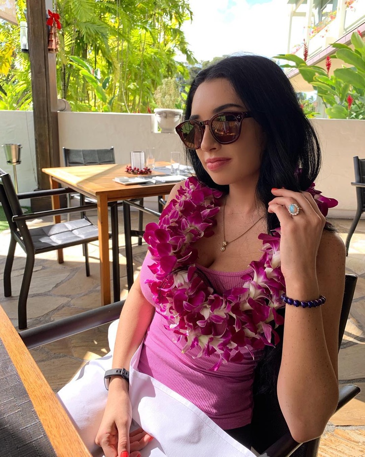 Picture of Paris Dylan