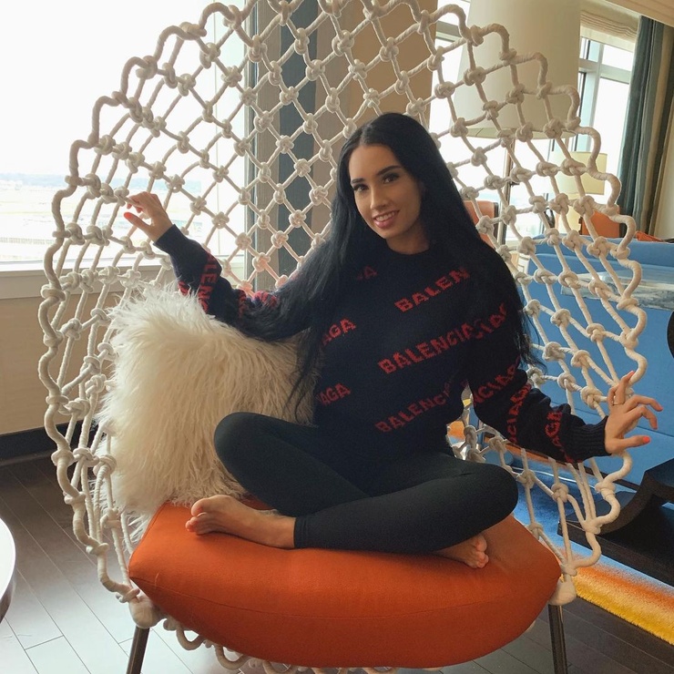 Picture of Paris Dylan