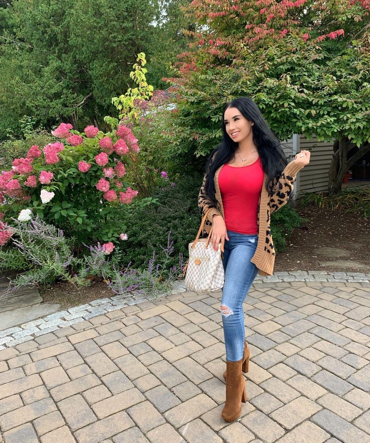 Picture of Paris Dylan