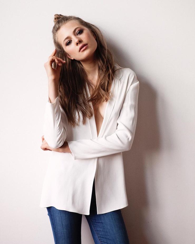 Picture of hannah rademaker