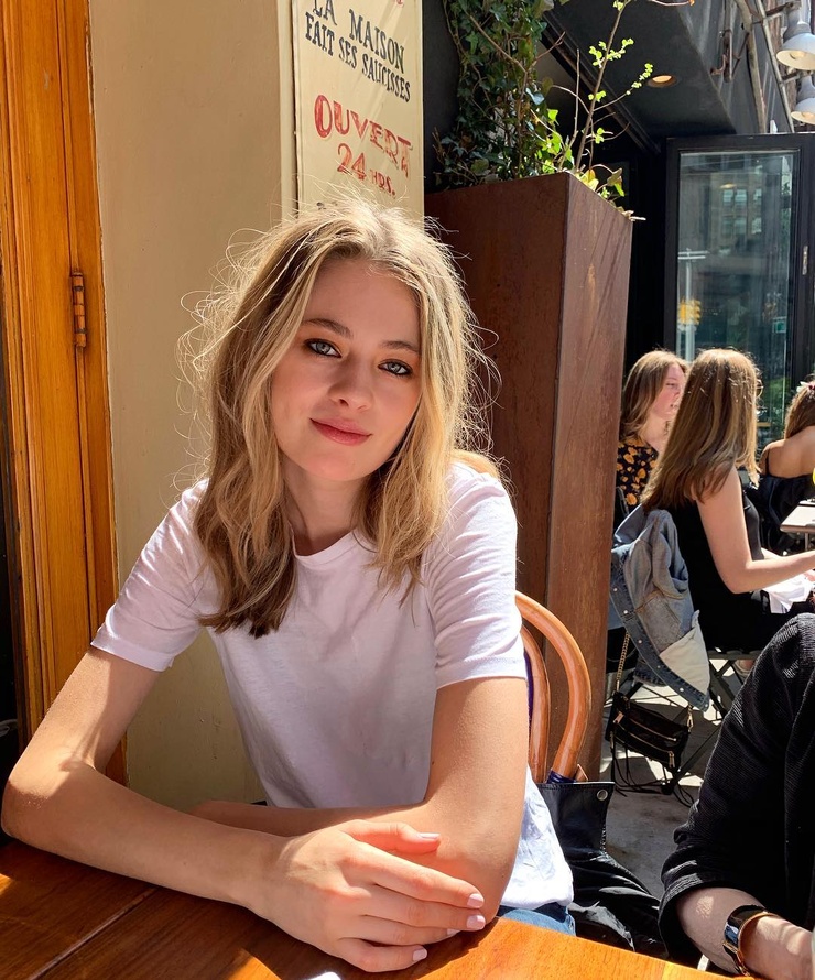 Picture of hannah rademaker