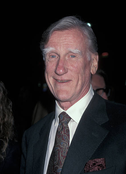 Donald Moffat