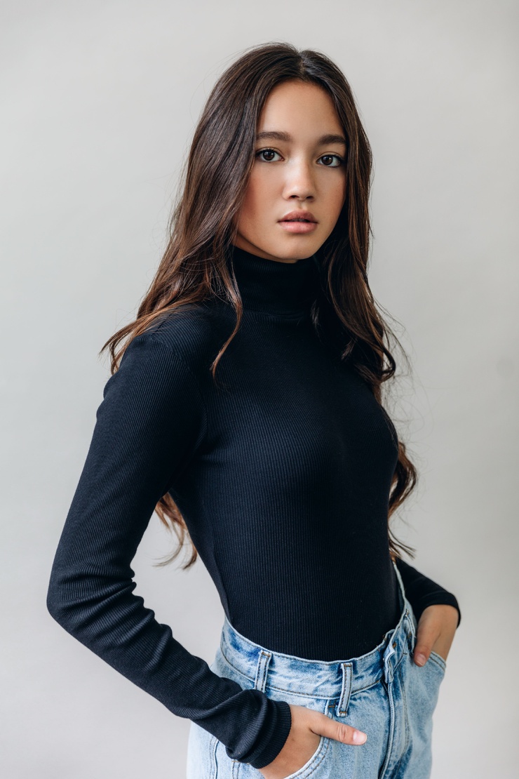 Lily Chee image