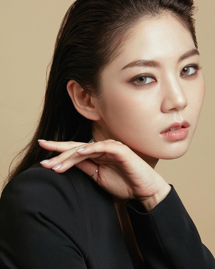 Image of Lee Chae Eun