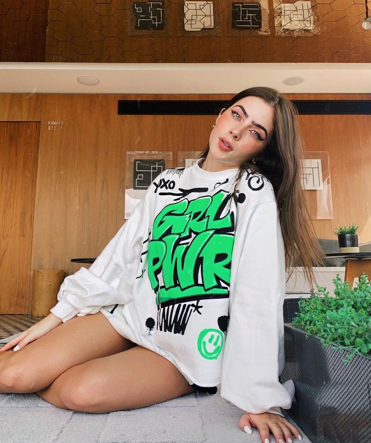 Picture of Jade Picon