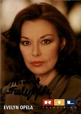 Picture of Evelyn Opela