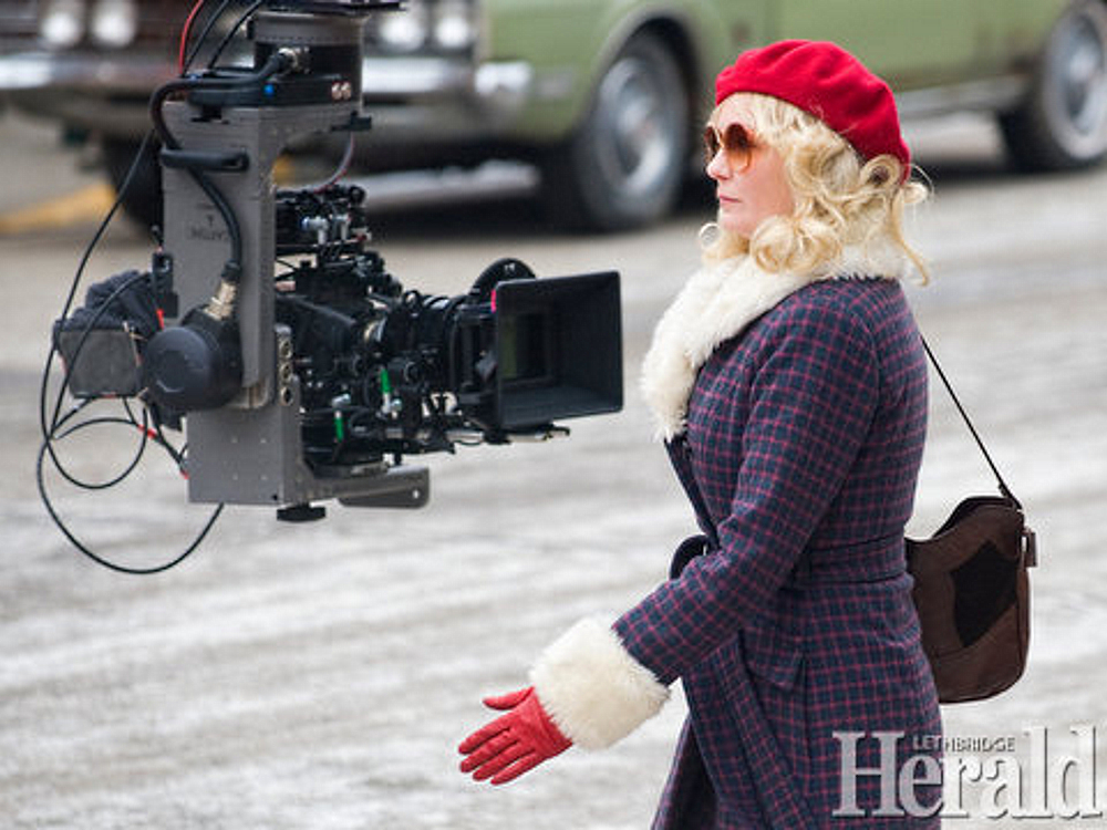 Peggy Blumquist (Kirsten Dunst) - Before The Law